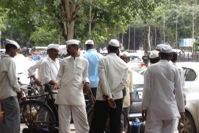 Happiness, Home Delivered: The Dhobis and Dabbawalas of Mumbai - The Sum Up
