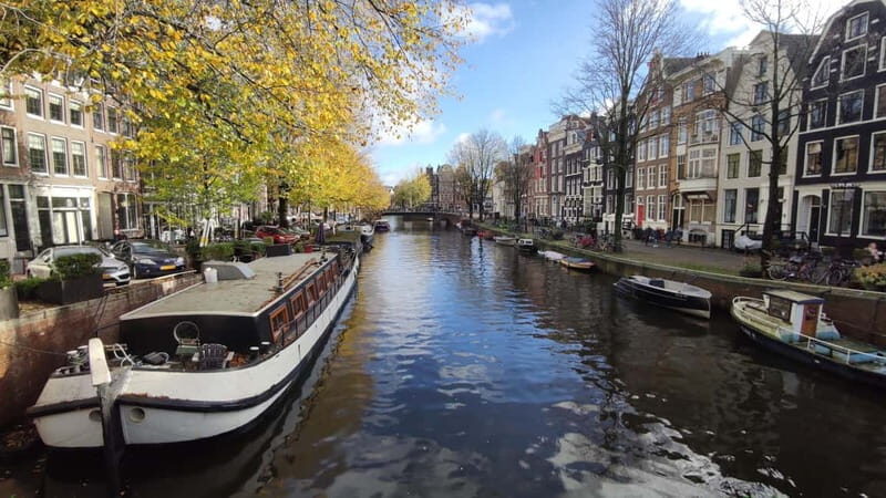 Happy birthday Amsterdam! Exclusive Tour with a Local Guide - The Darker Side of the Golden Age and Beyond