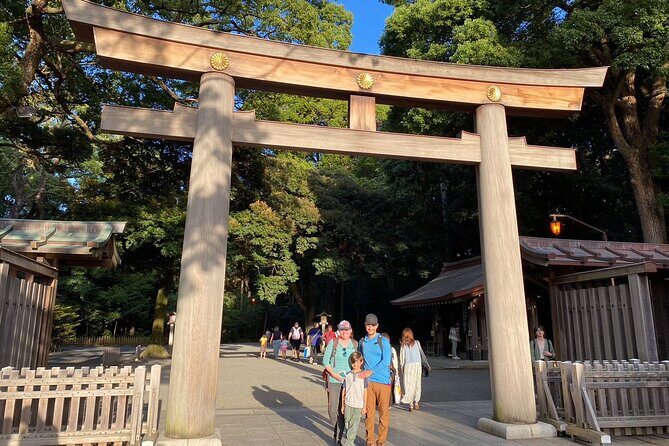 Harajuku Private Kids Free Fun Food Tour with a Friendly Guide - Authentic Experiences and Tour Atmosphere