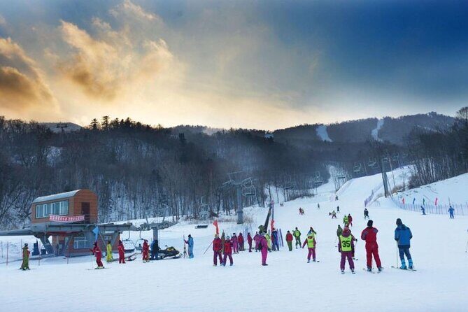Harbin Private Day Tour to Yabuli ski Resort - An Authentic Ski Experience at Yabuli