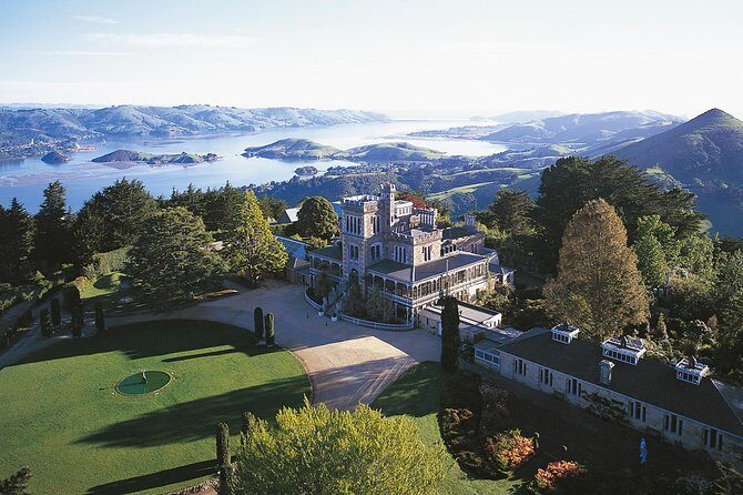Harbour to Highlands: Scenic Ferry & Larnach Castle Tour-DUNEDIN - Exploring the Harbour to Highlands: Scenic Ferry & Larnach Castle Tour in Dunedin