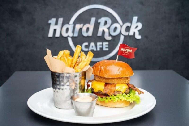 Hard Rock Cafe Chicago - Who Will Enjoy This Experience?
