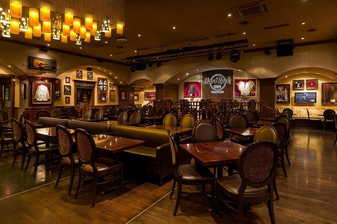 Hard Rock Cafe Munich with Set Lunch or Dinner - The Location Advantage and Practical Details