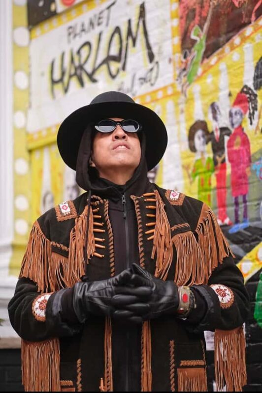 Harlem Tour in French and meet Harlem artist Paul Déo - Key Points