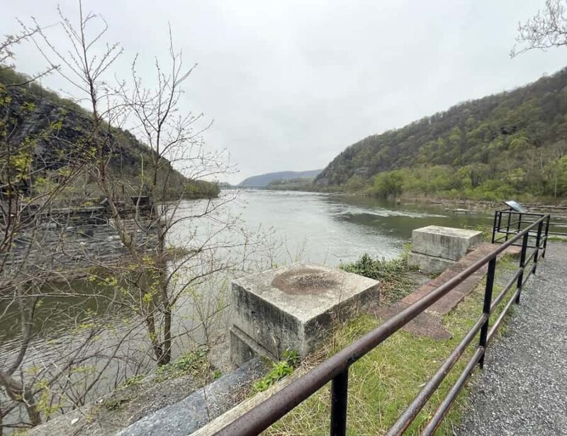 Harpers Ferry: Guided History & Battlefield Tour - Key Points