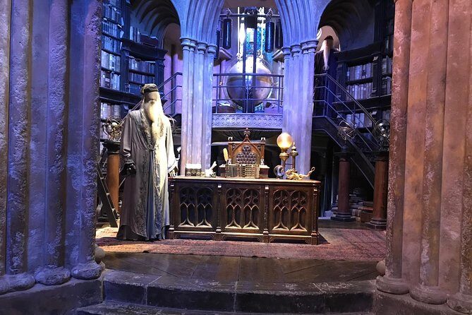 Harry Potter Studio Tickets and London Film Locations Guided Tour - A Deep Dive into the Tour Experience