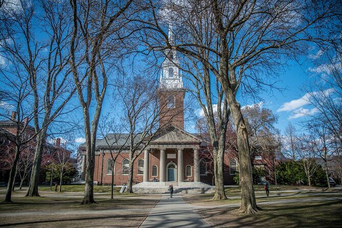 Harvard University Scavenger Hunt and Escape Game - Key Points