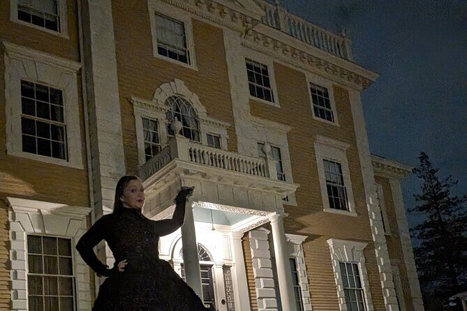 Haunted Benefit Street Walking Tour at Ghosts of Providence - An In-Depth Look at the Haunted Benefit Street Tour