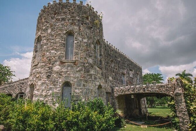 Haunted Miami: a Smartphone Audio Driving Tour - The Sum Up
