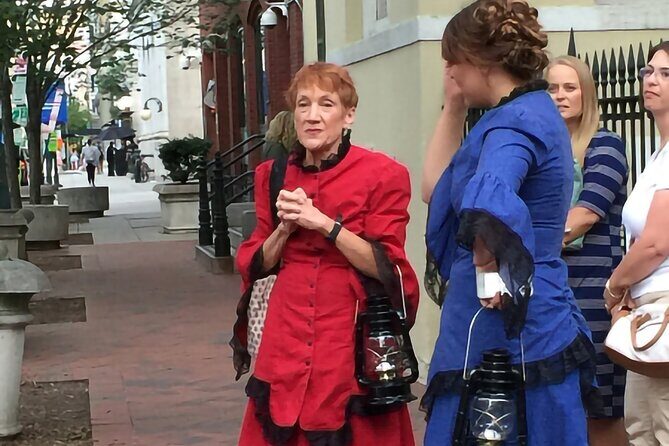 Haunted Nashville Night-Time Walking Tour with Costumed Guide - A Close Look at the Experience