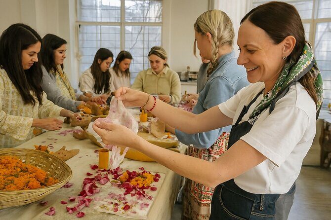 Hawa Mahal and Pink City Private Flower Tour in Jaipur - Practical Details and What to Keep in Mind