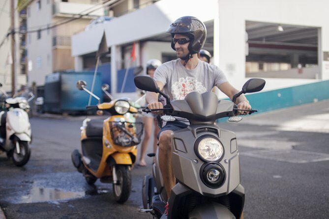 Hawaiian Style Scooter Ride around O'ahu for the Day - The Sum Up