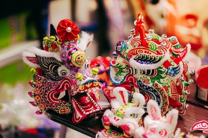 HCM city: Lion Head Decoration Workshop & the story of Lion Dance - Key Points