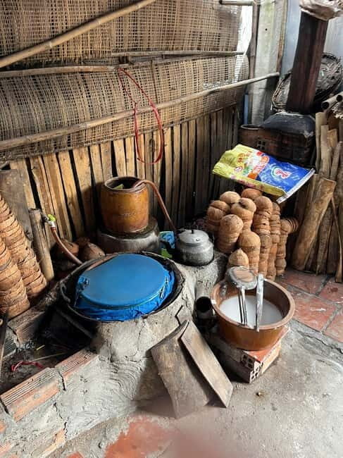 HCMC: Cu Chi Tunnels & Rice Paper Village Small Group Tour - What the Tour Includes and What to Consider