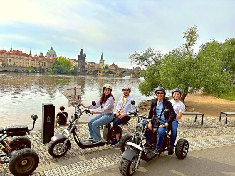 Heart of Prague tour on Tricycle electric scooter - FAQ