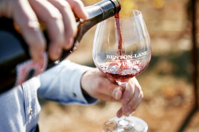Heart of Willamette Winery Pass : Wine Tastings and Discounts - Key Points