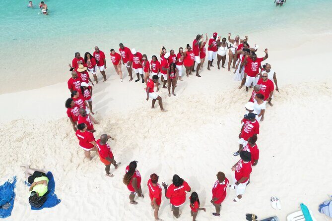 Heart Shaped Clear Kayak Photoshoot in Grand Turk - What Makes This Tour Special?