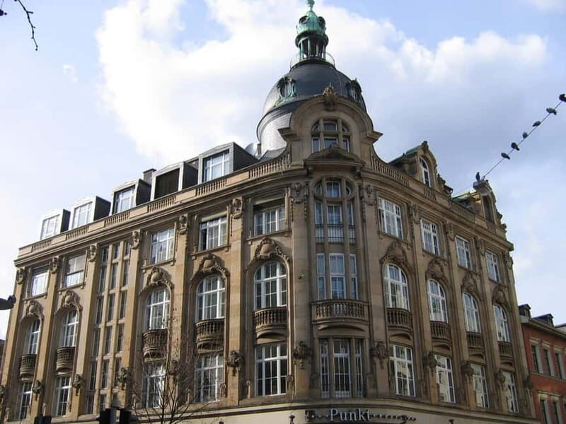 Heiße Quellen: Wiesbaden - Von den Römern bis heute - Key Points