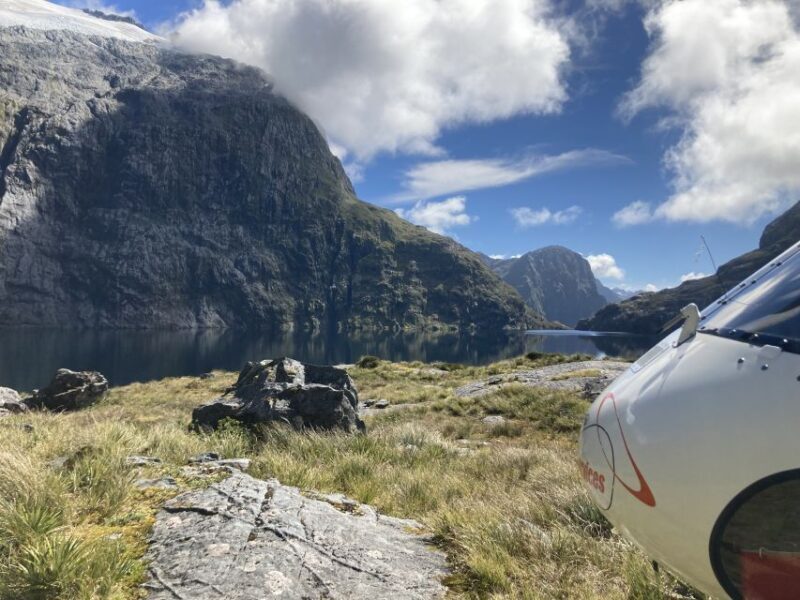 Helicopter Flight Over Sutherland Falls - A Closer Look at the Helicopter Experience