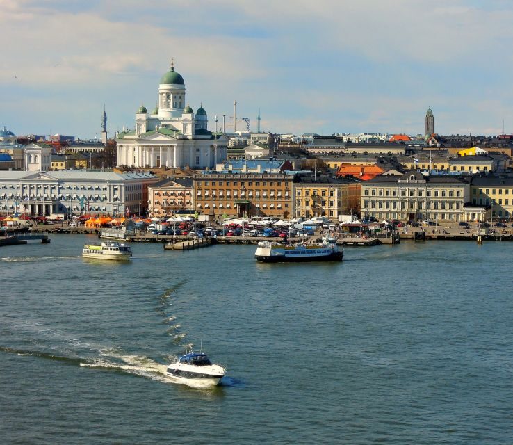 Helsinki: Express Walk with a Local in 60 minutes - A Tour Packed with Local Flavor and Landmarks