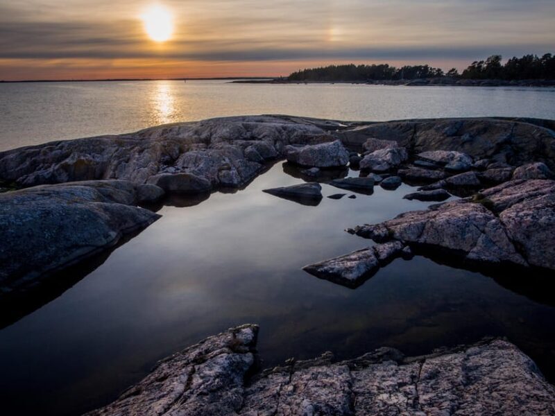 Helsinki: Midnight Sun Kayaking Tour with Campfire - Key Points