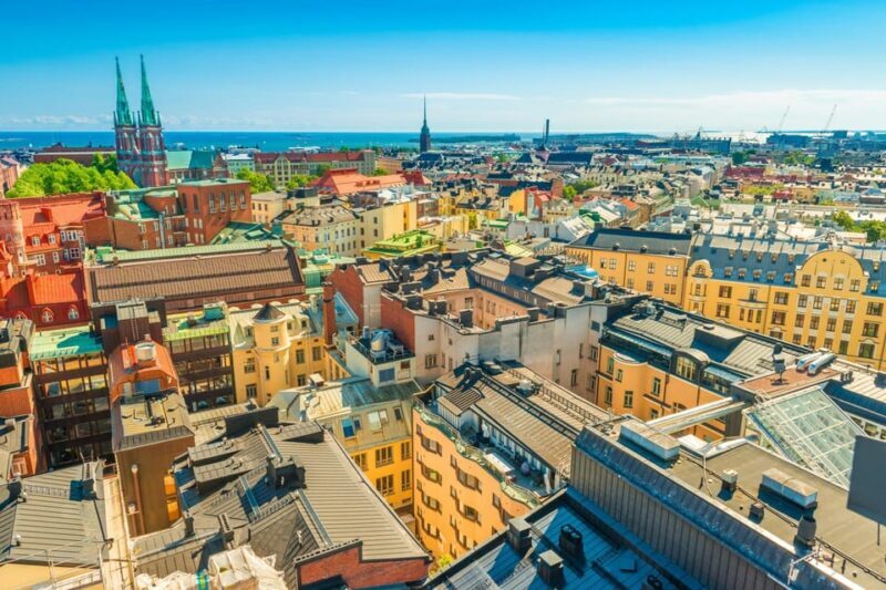 Helsinki Old Town Highlights Private Walking Tour - The Value of a Private Guide