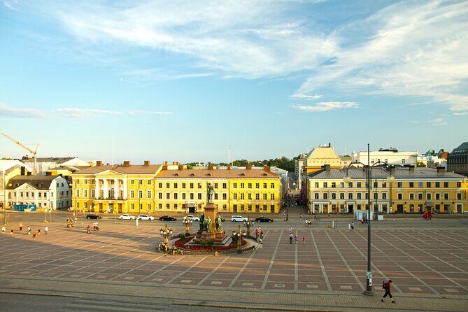 Helsinki Scavenger Hunt and Highlights Self-Guided Tour - Detailed Breakdown of the Itinerary and Attractions