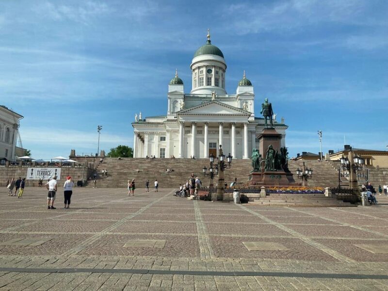 Helsinki VIP Tour and Medieval Porvoo - An In-Depth Look at the Helsinki VIP Tour and Medieval Porvoo
