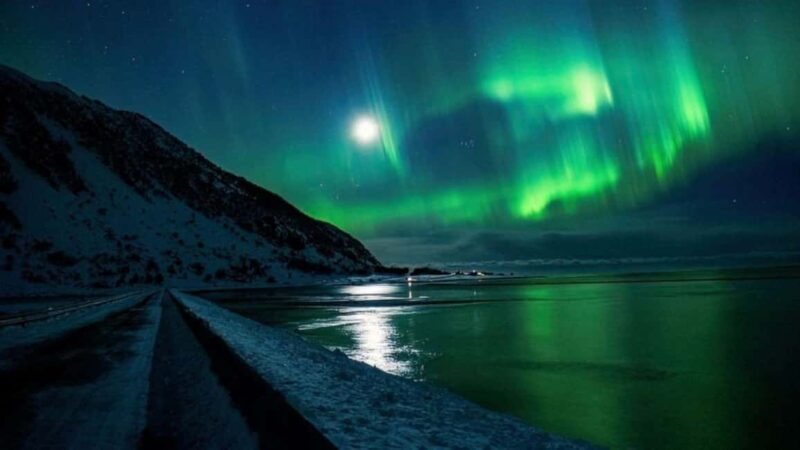 Henningsvær: Northern Lights Tour with Photographer - FAQs