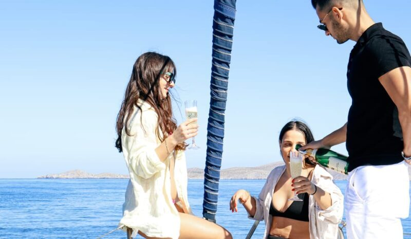 Heraklion: Dia Island Ultimate Catamaran Cruise with Meal - The Meal: A Mediterranean Feast