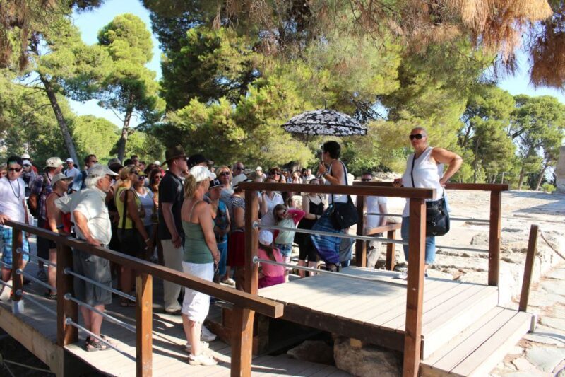 Heraklion, Knossos & Minoan Culture Show - Discovering the Roots of Crete: What the Tour Is All About