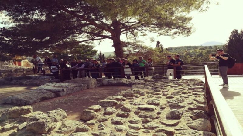 Heraklion: Knossos Palace Guided Tour Half Day - A Closer Look at the Experience