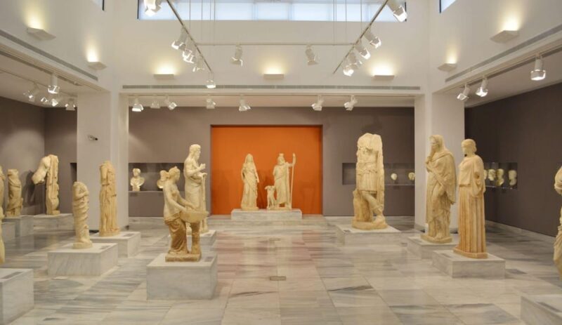 Heraklion Tour: Archaeological Museum with Tasting & Music - A Close Look at the Heraklion Experience
