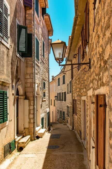 Herceg Novi: Old Timer Tour & Wine Tasting Charms - Scenic Drive Back to the Winery: Transitioning to Flavour and Views