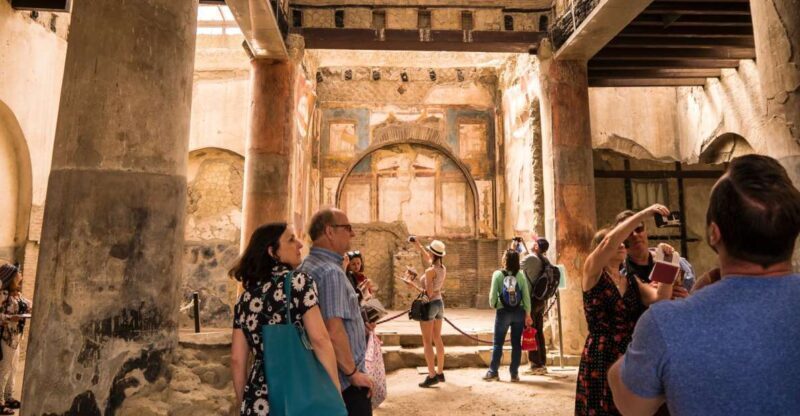 Herculaneum: Private Walking Tour with Archeologist Guide - Key Points