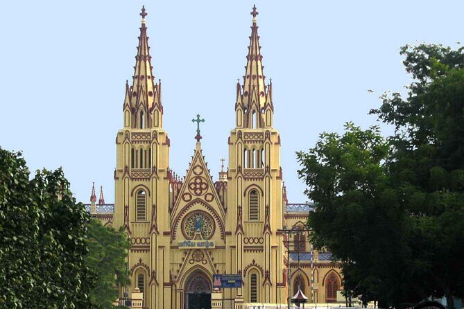 Heritage & Cultural Walk of Madurai (2 Hours Guided Walking Tour) - The Grand Finale: Meenakshi Temple