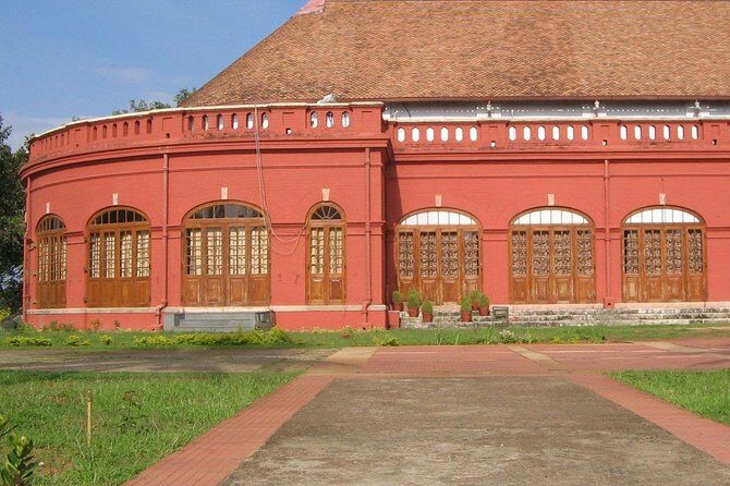 Heritage & Cultural Walk of Trivandrum 2 Hour Guided Walking Tour - Key Points