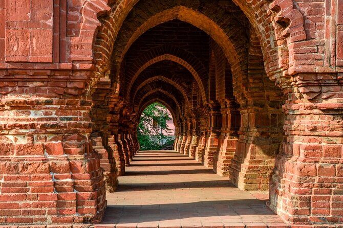Heritage in Colonial Kolkata, Bishnupur and Soulful Mayapur - Is This Tour Worth the Price?