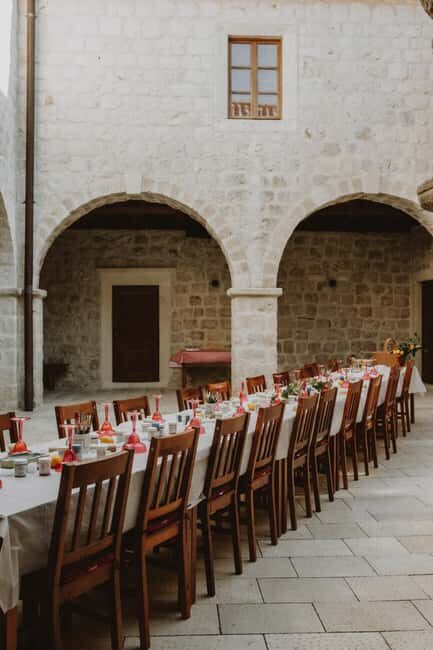 Heritage Tour and Painting Workshop in a Monastery - Artistic Creation: Plate Painting with a Local Flair