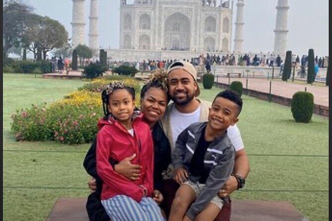 Heritage Tour of Agra by TUK TUK (3-4 Hours) - The Spiritual and Cultural Significance of Shri Mankameshwar Mandir