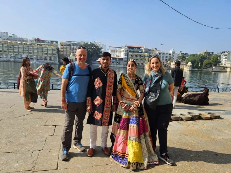 Heritage Walk, Bazaar, Culture & Local Taste Experience - The Guide and Group Size