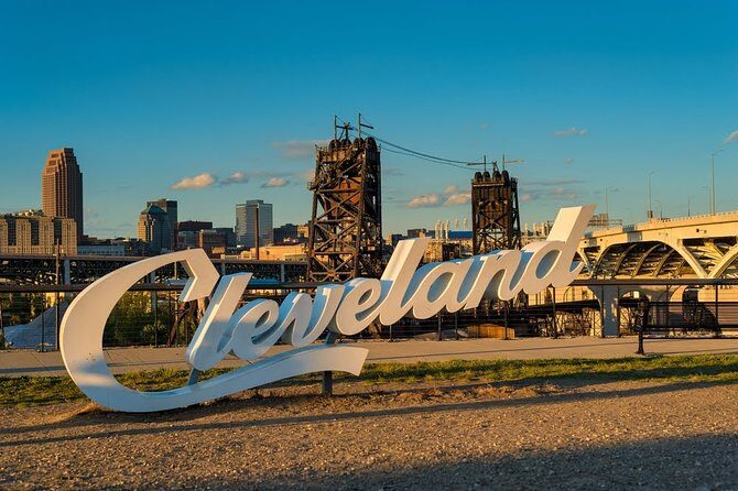 Heritage Walk: Scenic Guided Tour of Cleveland - A Closer Look at the Heritage Walk Experience