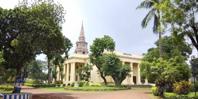 Heritage Walking Tour With Victoria Memorial Hall - Walking Through British-Kolkata: Tank Square and Heritage Sites