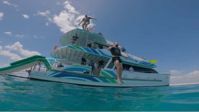 Hervey Bay: Aqua Oasis Cruise - An Overview of the Aqua Oasis Cruise Experience