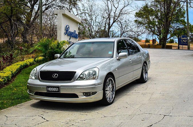 Hewanorra International Airport (UVF) Shuttle Round Trip - Who Should Consider This Service?