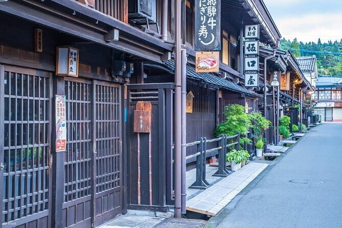 Hida Takayama Shirakawa-go Gassho Village Day Trip in Nagoya - Practical Details & Tips