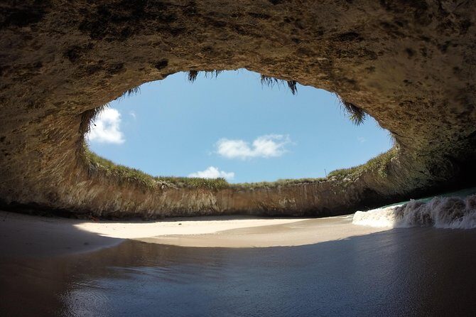 hidden beach tour guaranteed! - Key Points