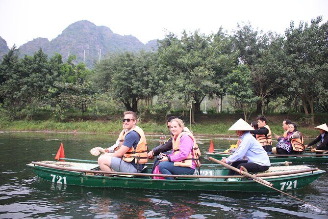 Hidden Ninh Binh Luxury Full Day Group Tour (Tam Coc - Hoa Lu) - FAQ