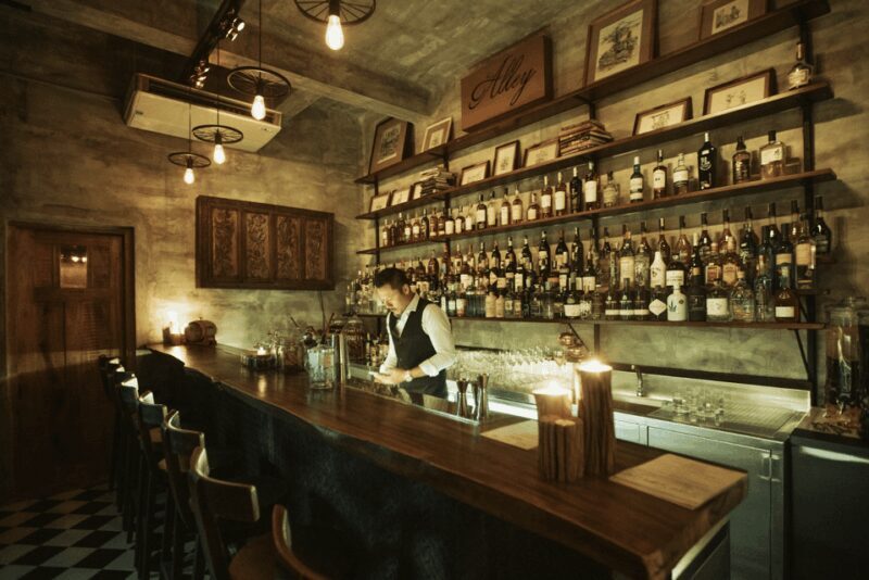 Hidden Saigon: A Speakeasy & Cocktail Experience - Unpacking the Experience
