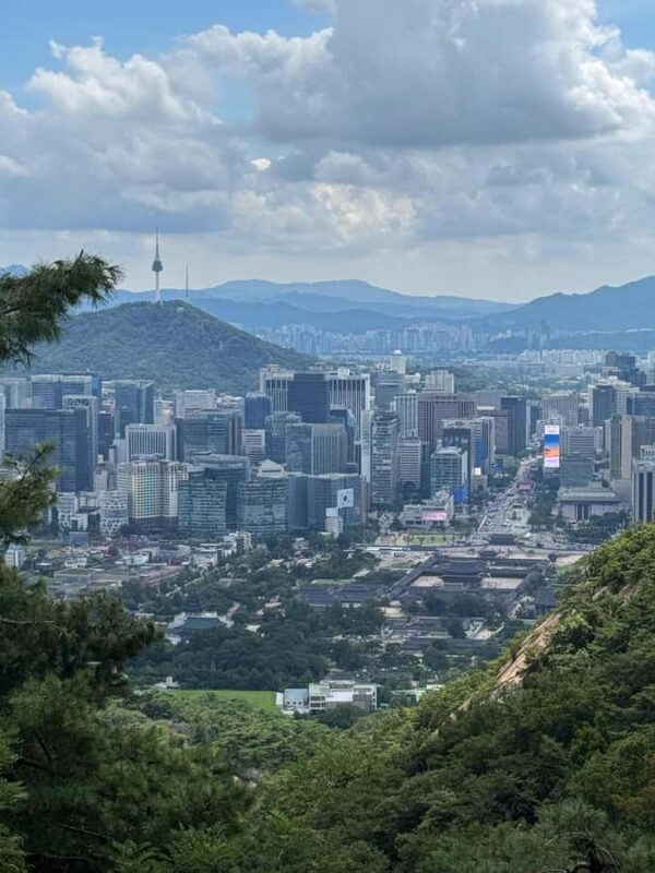 Hidden Seoul Walk: Hike, Hanok, and Local Food Tour - A Deep Dive into the Experience